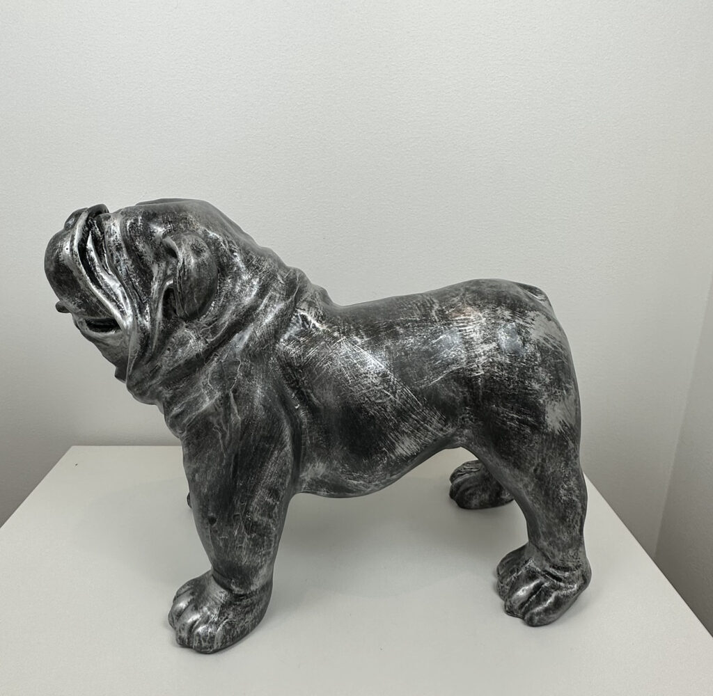 Stor Hund I Sort Sølv | Hurtig Levering – Køb!