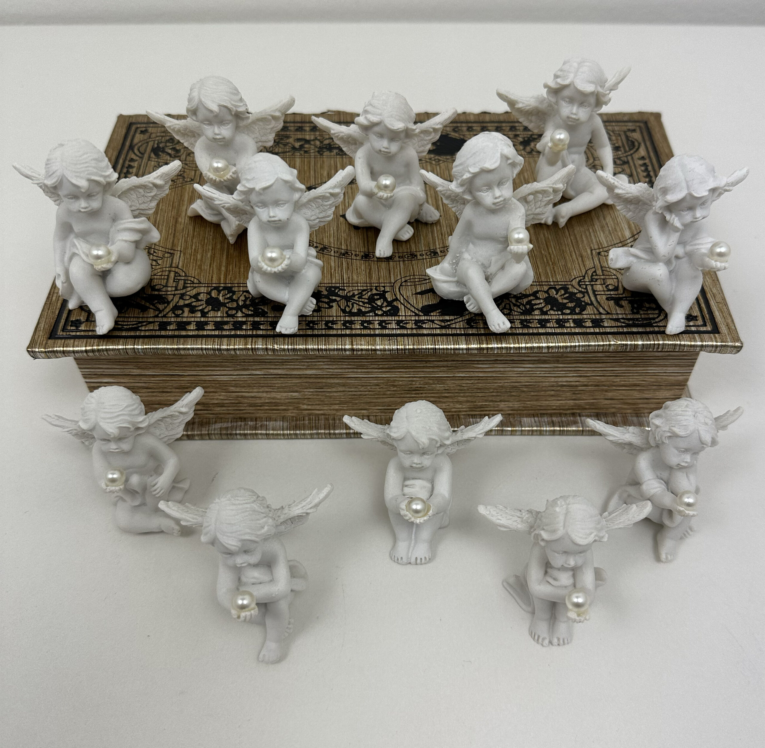 Et Sæt Med 12 Forskellige Engle | Hurtig Levering – Køb!